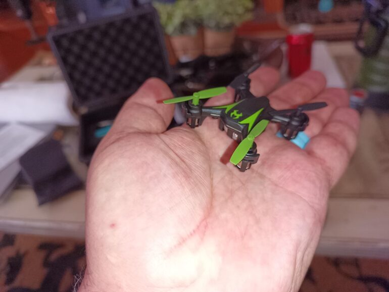 Sky Viper Dash Nano The Smallest Drone Ever Review - Which Drone to Buy
